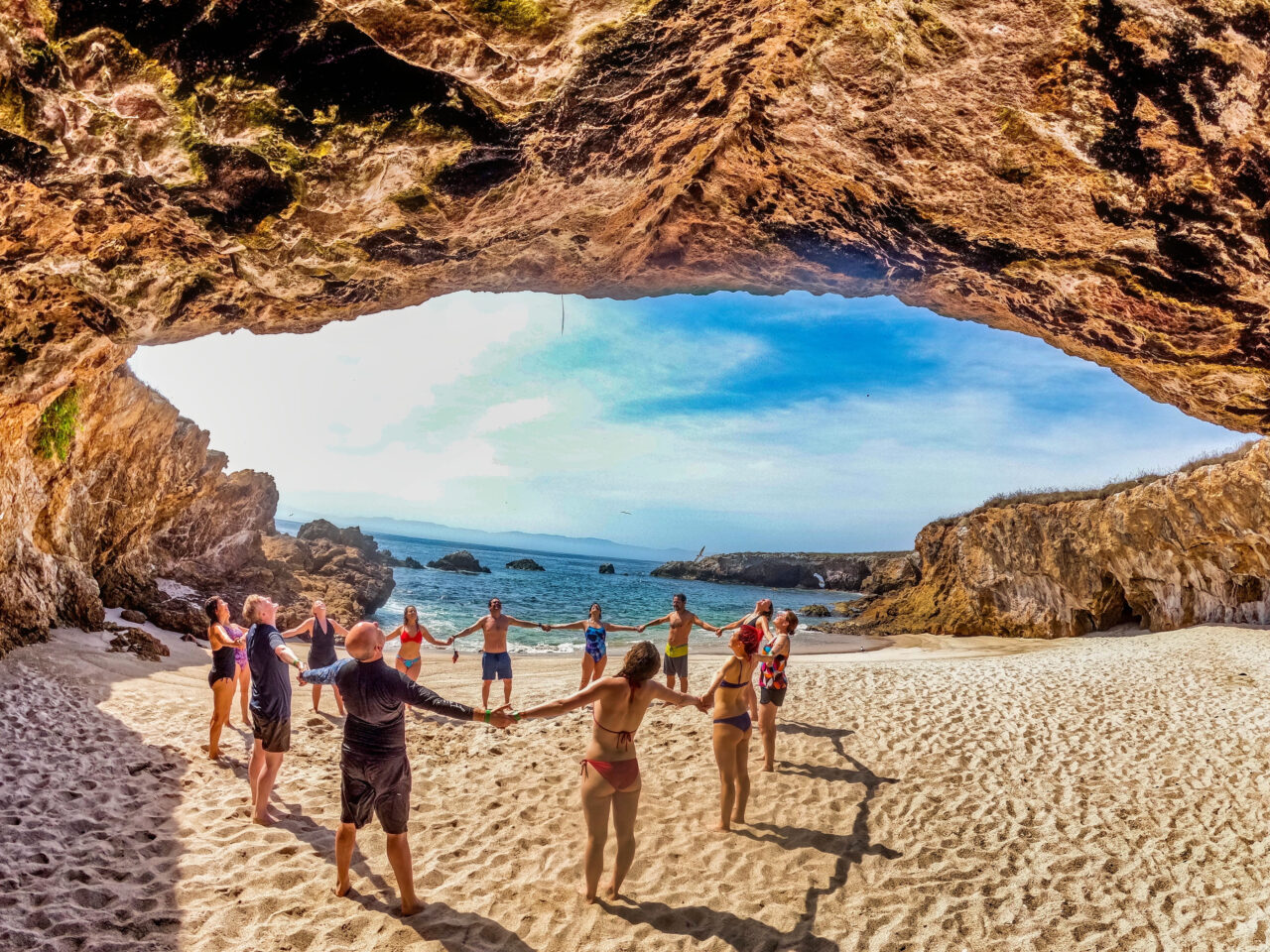 Tour Islas Marietas Todo Incluido - Chica Locca Tours