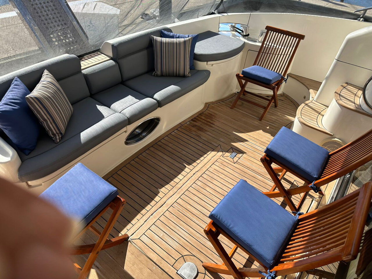 Chica 55 ft yacht VIP - Private Yacht Charter - Puerto Vallarta