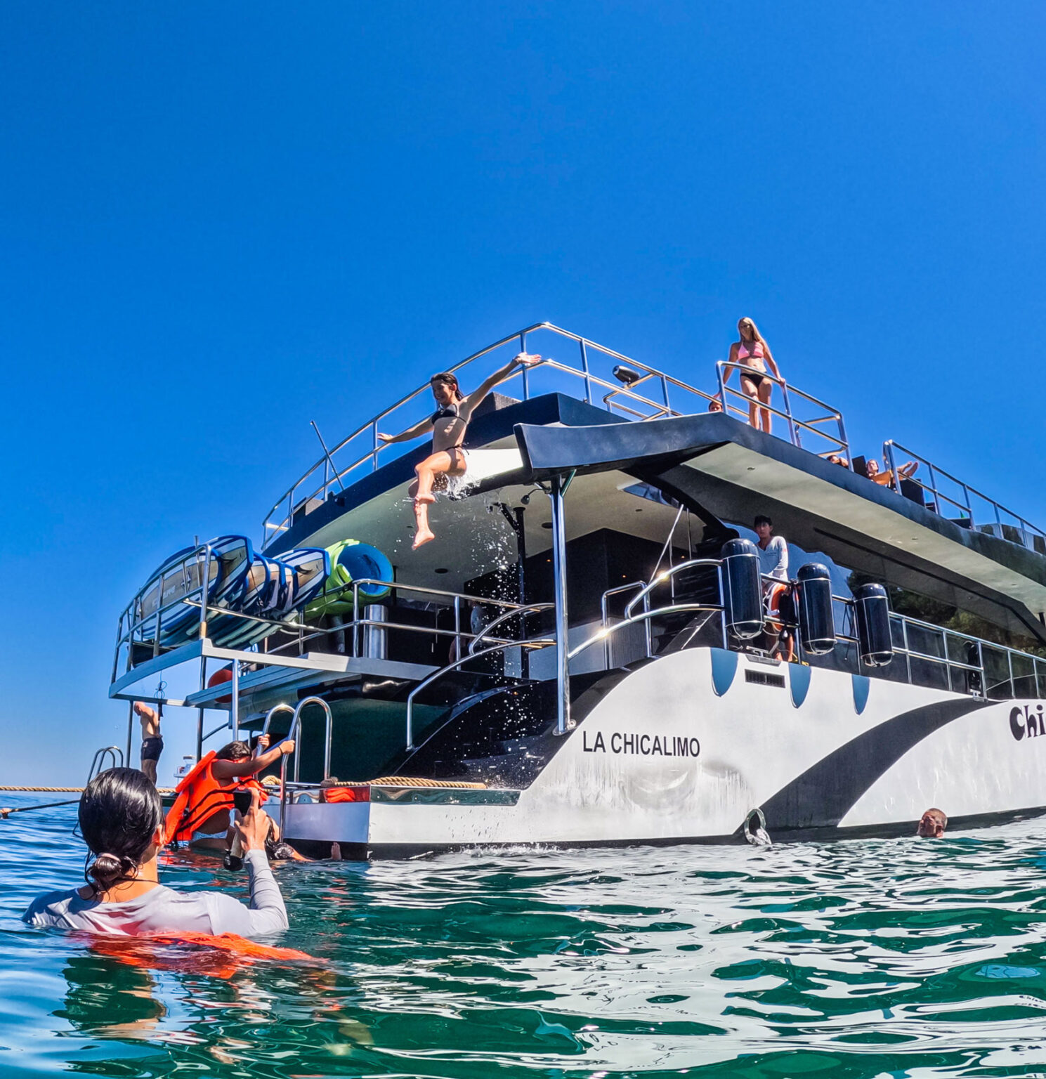 Chica Mega Yacht Limousine of the Sea 2 - Mega Yacht Catamaran - Chica ...